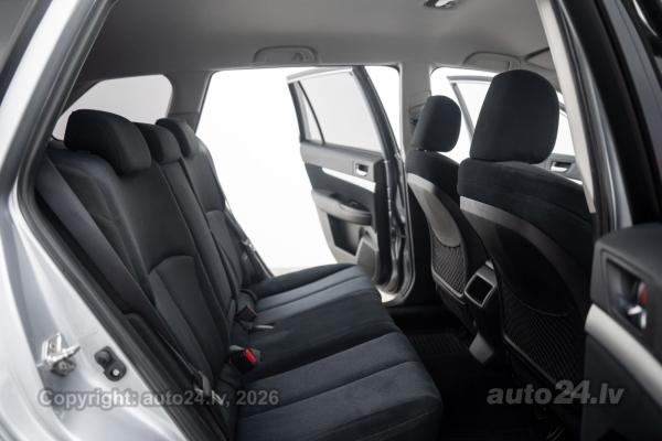 Grey Subaru Outback 2013 in Tallinn, with an engine capacity of 2.50 L and mileage of 119 thousand km for 7999 €, photo 9 on AUTOMOTO.COM.LV