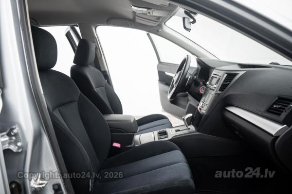 Grey Subaru Outback 2013 in Tallinn, with an engine capacity of 2.50 L and mileage of 119 thousand km for 7999 €, photo 10 on AUTOMOTO.COM.LV