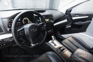 Pelēks Subaru Outback 2013 Tallina, ar dzinēja tilpumu 2.00 L un nobraukumu 176 tūkst. km par 5999 €, foto 13 vietnē AUTOMOTO.COM.LV