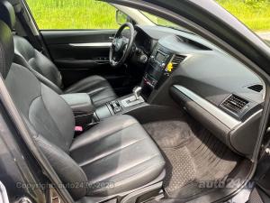 Grey Subaru Outback 2013 in Tartu, with an engine capacity of 2.00 L and mileage of 389 thousand km for 3800 €, photo 6 on AUTOMOTO.COM.LV