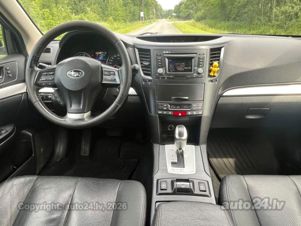 Grey Subaru Outback 2013 in Tartu, with an engine capacity of 2.00 L and mileage of 389 thousand km for 3800 €, photo 6 on AUTOMOTO.COM.LV