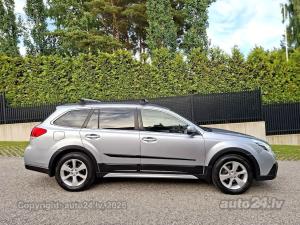 Pelēks Subaru Outback 2013 Tallina, ar dzinēja tilpumu 2.50 L un nobraukumu 256 tūkst. km par 7900 €, foto 5 vietnē AUTOMOTO.COM.LV