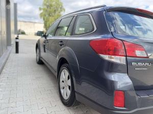 Grey Subaru Outback 2013 in Vilnius, with an engine capacity of 3.63 L and mileage of 215 thousand km for 6999 €, photo 7 on AUTOMOTO.COM.LV