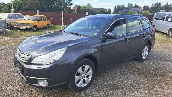 Grey Subaru Outback 2013 in Plunge, with an engine capacity of 2.46 L and mileage of 210 thousand km for 5650 €, photo 2 on AUTOMOTO.COM.LV