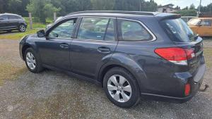 Pelēks Subaru Outback 2013 Plungė, ar dzinēja tilpumu 2.46 L un nobraukumu 210 tūkst. km par 5650 €, foto 4 vietnē AUTOMOTO.COM.LV
