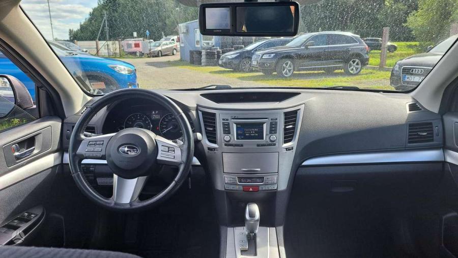 Pelēks Subaru Outback 2013 Plungė, ar dzinēja tilpumu 2.46 L un nobraukumu 210 tūkst. km par 5650 €, foto 9 vietnē AUTOMOTO.COM.LV