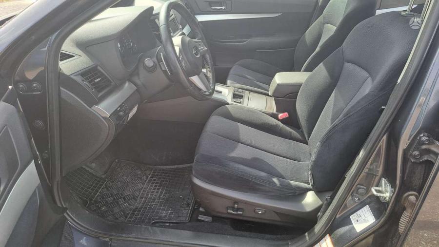 Pelēks Subaru Outback 2013 Plungė, ar dzinēja tilpumu 2.46 L un nobraukumu 210 tūkst. km par 5650 €, foto 11 vietnē AUTOMOTO.COM.LV