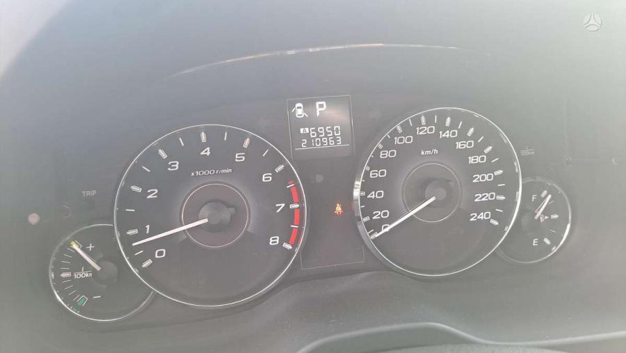 Pelēks Subaru Outback 2013 Plungė, ar dzinēja tilpumu 2.46 L un nobraukumu 210 tūkst. km par 5650 €, foto 13 vietnē AUTOMOTO.COM.LV