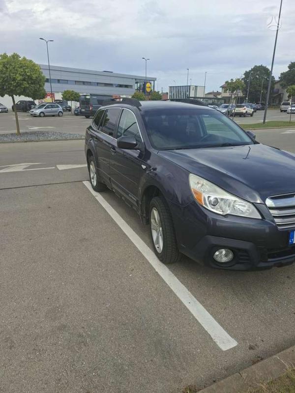 Pelēks Subaru Outback 2013 Kauņa, ar dzinēja tilpumu 2.46 L un nobraukumu 145 tūkst. km par 7800 €, foto 2 vietnē AUTOMOTO.COM.LV