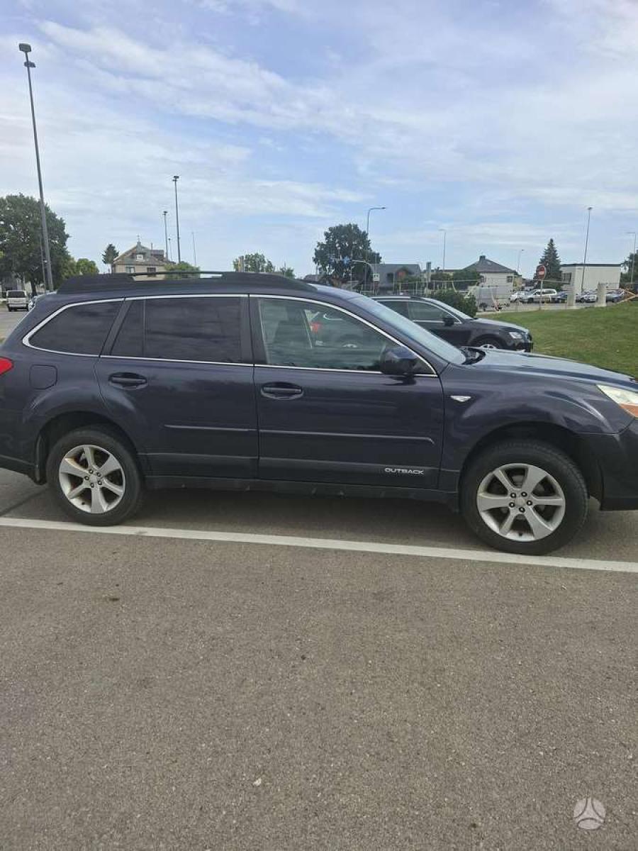 Pelēks Subaru Outback 2013 Kauņa, ar dzinēja tilpumu 2.46 L un nobraukumu 145 tūkst. km par 7800 €, foto 4 vietnē AUTOMOTO.COM.LV