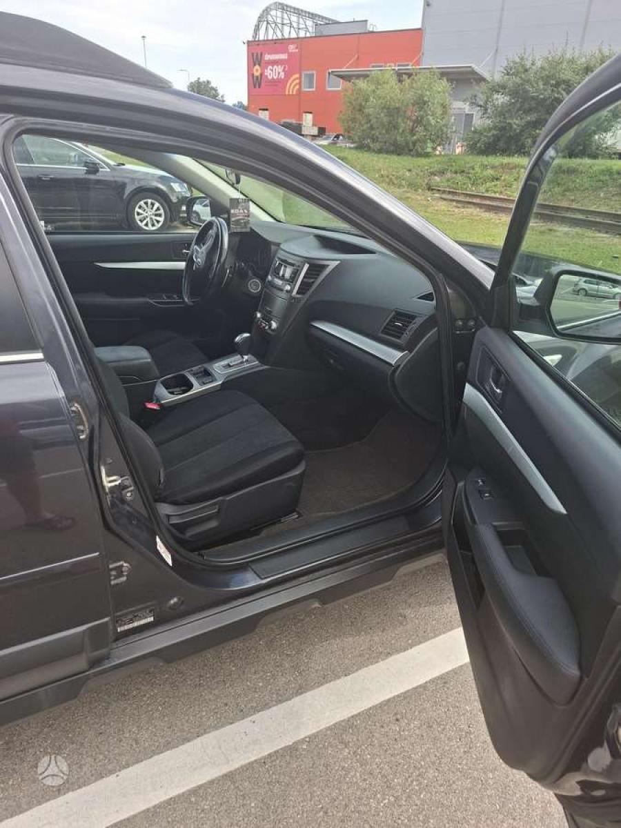 Pelēks Subaru Outback 2013 Kauņa, ar dzinēja tilpumu 2.46 L un nobraukumu 145 tūkst. km par 7800 €, foto 6 vietnē AUTOMOTO.COM.LV