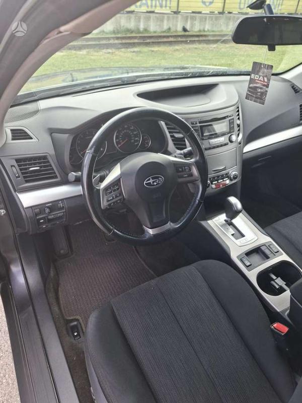 Pelēks Subaru Outback 2013 Kauņa, ar dzinēja tilpumu 2.46 L un nobraukumu 145 tūkst. km par 7800 €, foto 10 vietnē AUTOMOTO.COM.LV
