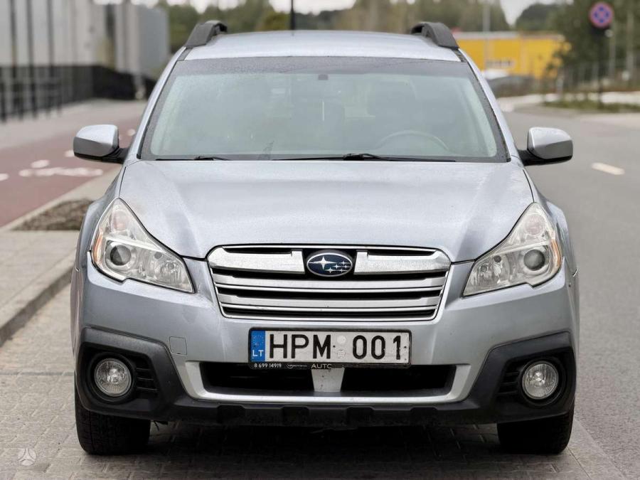 Grey Subaru Outback 2013 in Vilnius, with an engine capacity of 2.50 L and mileage of 255 thousand km for 3550 €, photo 3 on AUTOMOTO.COM.LV