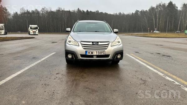 Pelēks Subaru Outback 2013 Rīga, ar dzinēja tilpumu 2.50 L un nobraukumu 223 tūkst. km par 5500 €, foto 5 vietnē AUTOMOTO.COM.LV
