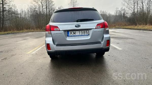 Pelēks Subaru Outback 2013 Rīga, ar dzinēja tilpumu 2.50 L un nobraukumu 223 tūkst. km par 5500 €, foto 7 vietnē AUTOMOTO.COM.LV
