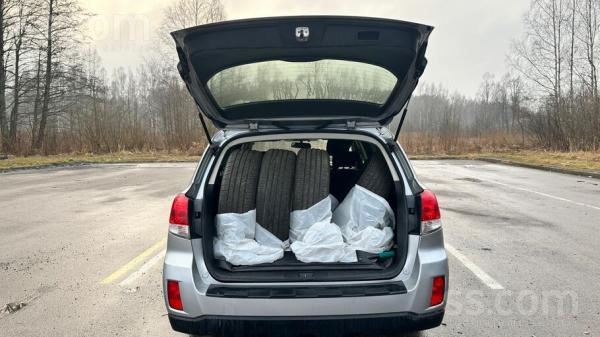 Pelēks Subaru Outback 2013 Rīga, ar dzinēja tilpumu 2.50 L un nobraukumu 223 tūkst. km par 5500 €, foto 9 vietnē AUTOMOTO.COM.LV