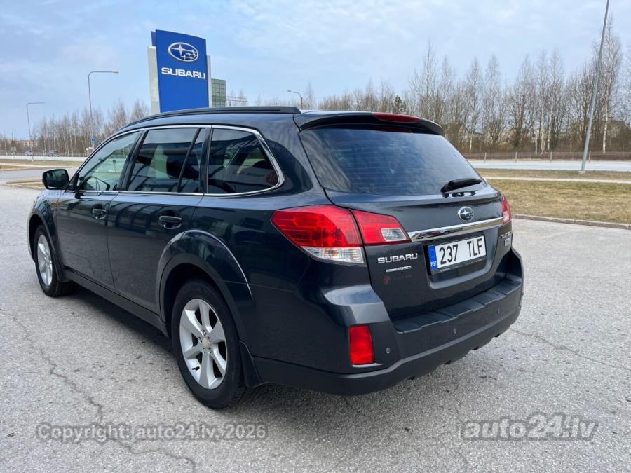 Pelēks Subaru Outback 2014 Tartu, ar dzinēja tilpumu 2.00 L un nobraukumu 221 tūkst. km par 6500 €, foto 5 vietnē AUTOMOTO.COM.LV