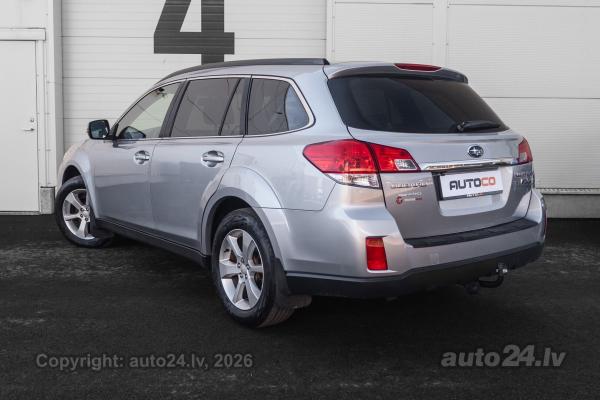 Grey Subaru Outback 2014 in Tallinn, with an engine capacity of 2.00 L and mileage of 202 thousand km for 6999 €, photo 6 on AUTOMOTO.COM.LV