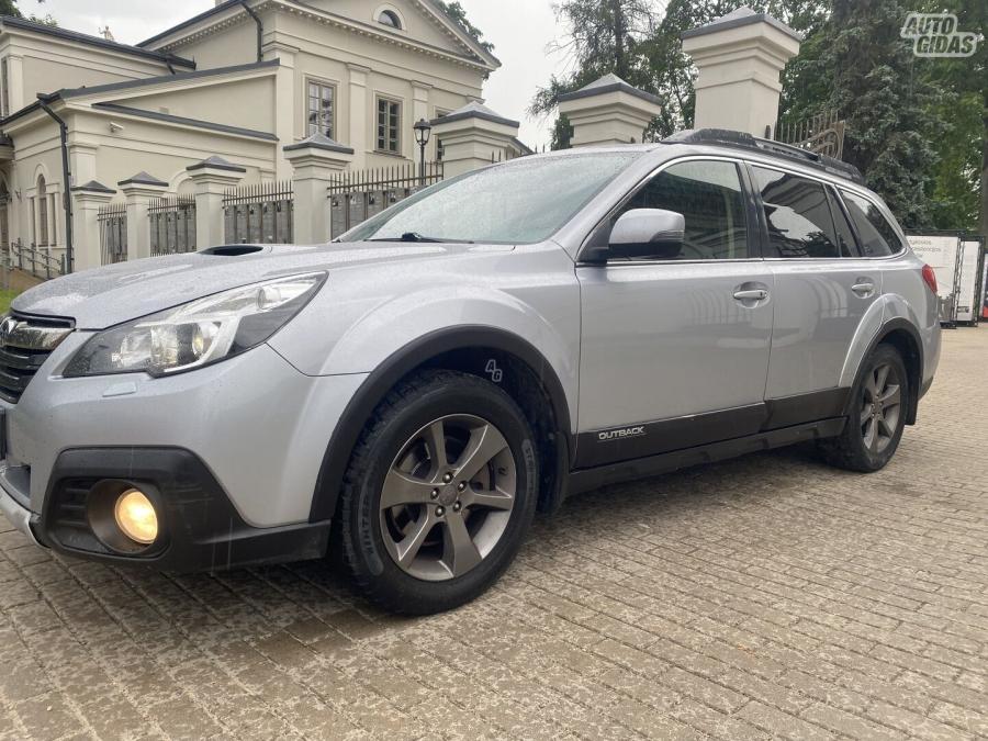 Grey Subaru Outback 2014 in Vilnius, with an engine capacity of 2.00 L and mileage of 350 thousand km for 6200 €, photo 6 on AUTOMOTO.COM.LV