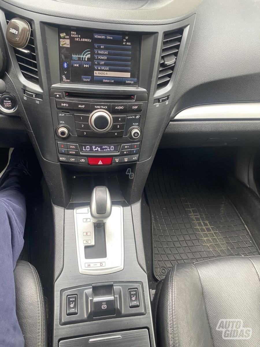 Grey Subaru Outback 2014 in Vilnius, with an engine capacity of 2.00 L and mileage of 350 thousand km for 6200 €, photo 27 on AUTOMOTO.COM.LV