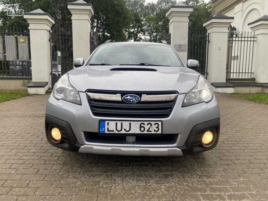 Grey Subaru Outback 2014 in Vilnius, with an engine capacity of 2.00 L and mileage of 350 thousand km for 6200 €, photo 9 on AUTOMOTO.COM.LV