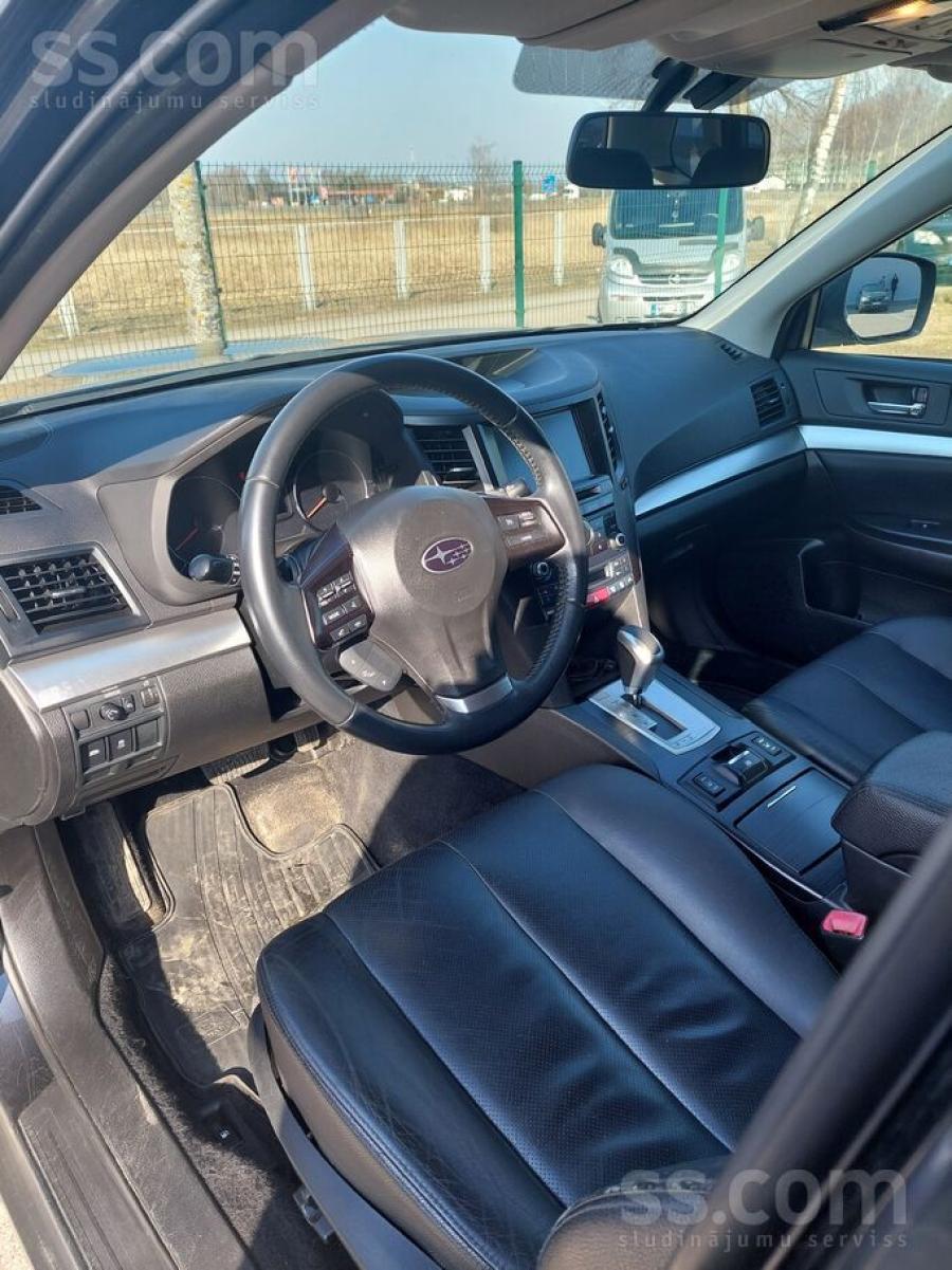 Grey Subaru Outback 2014 in Riga, with an engine capacity of 2.00 L and mileage of 236 thousand km for 5200 €, photo 6 on AUTOMOTO.COM.LV