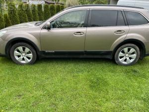 Grey Subaru Outback 2014 in Jelgava, with an engine capacity of 2.00 L and mileage of 370 thousand km for 2400 €, photo  on AUTOMOTO.COM.LV
