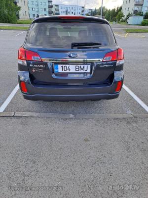 Pelēks Subaru Outback 2014 Tallina, ar dzinēja tilpumu 2.50 L un nobraukumu 173 tūkst. km par 7700 €, foto 5 vietnē AUTOMOTO.COM.LV