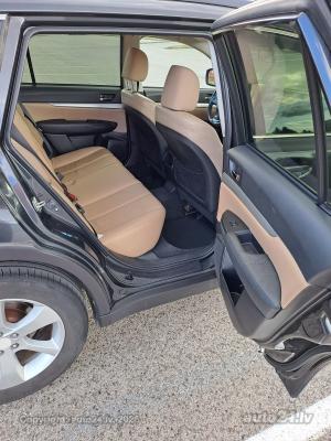 Pelēks Subaru Outback 2014 Tallina, ar dzinēja tilpumu 2.50 L un nobraukumu 173 tūkst. km par 7700 €, foto 15 vietnē AUTOMOTO.COM.LV