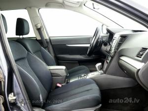 Grey Subaru Outback 2014 in Tallinn, with an engine capacity of 2.00 L and mileage of 363 thousand km for 3499 €, photo 7 on AUTOMOTO.COM.LV