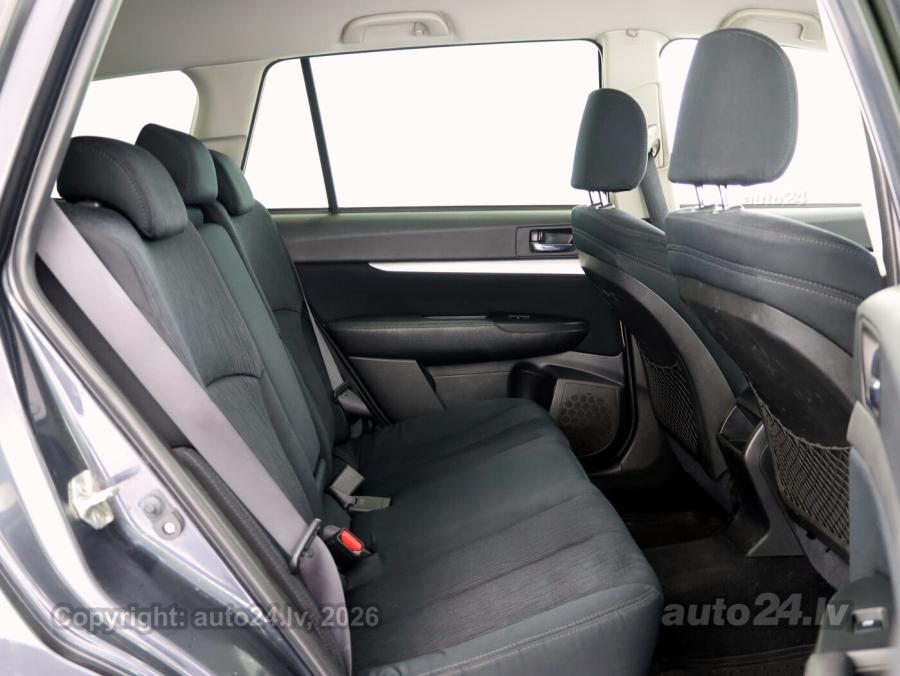 Grey Subaru Outback 2014 in Tallinn, with an engine capacity of 2.00 L and mileage of 363 thousand km for 3499 €, photo 8 on AUTOMOTO.COM.LV