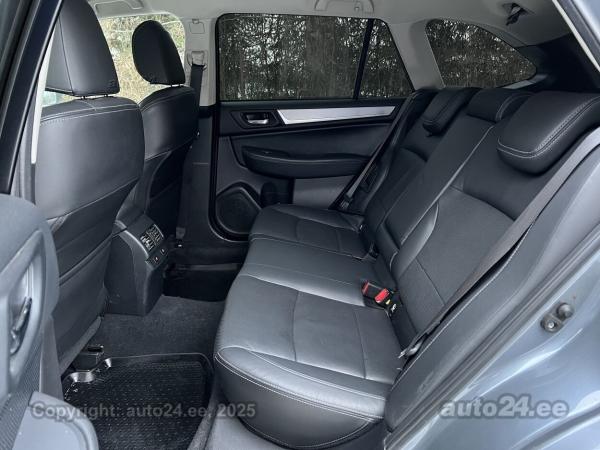 Pelēks Subaru Outback 2015 Tallina, ar dzinēja tilpumu 2.50 L un nobraukumu 257 tūkst. km par 9900 €, foto 11 vietnē AUTOMOTO.COM.LV