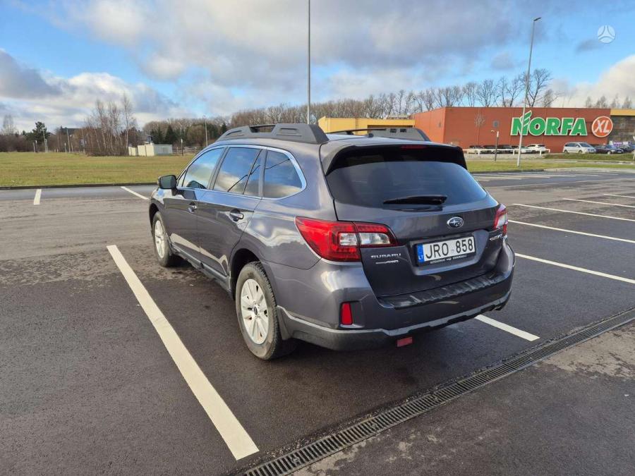 Grey Subaru Outback 2015 in Gargzdai, with an engine capacity of 2.50 L and mileage of 127 thousand km for 11600 €, photo 8 on AUTOMOTO.COM.LV