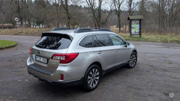 Grey Subaru Outback 2015 in Vilnius, with an engine capacity of 2.50 L and mileage of 240 thousand km for 7900 €, photo 3 on AUTOMOTO.COM.LV
