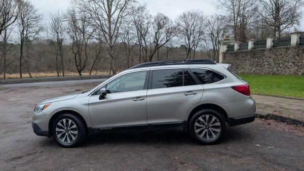 Grey Subaru Outback 2015 in Vilnius, with an engine capacity of 2.50 L and mileage of 240 thousand km for 7900 €, photo 5 on AUTOMOTO.COM.LV