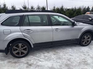 Grey Subaru Outback 2015 in Kaunas, with an engine capacity of 2.00 L and mileage of 351 thousand km for 2100 €, photo 5 on AUTOMOTO.COM.LV