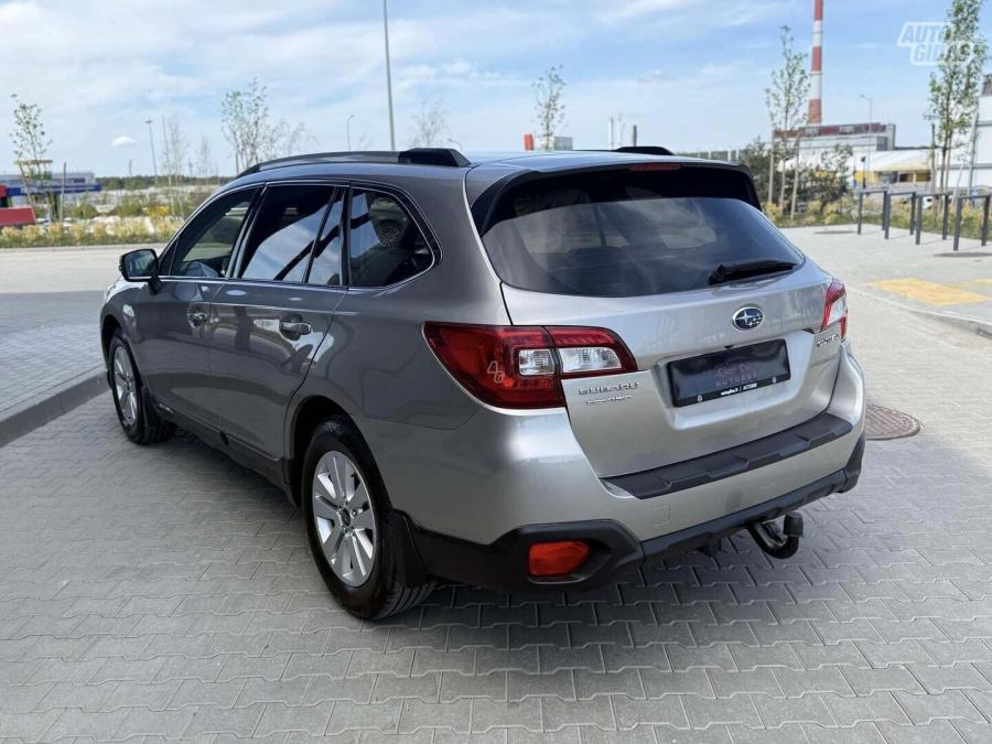 Grey Subaru Outback 2015 in Vilnius, with an engine capacity of 2.50 L and mileage of 266 thousand km for 11800 €, photo 7 on AUTOMOTO.COM.LV