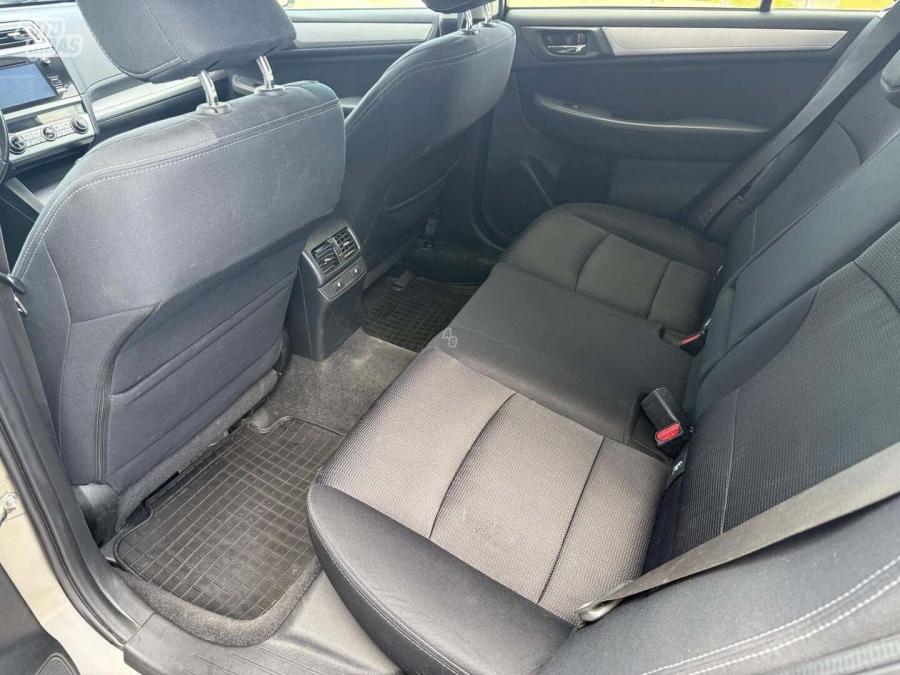 Grey Subaru Outback 2015 in Vilnius, with an engine capacity of 2.50 L and mileage of 266 thousand km for 11800 €, photo 16 on AUTOMOTO.COM.LV