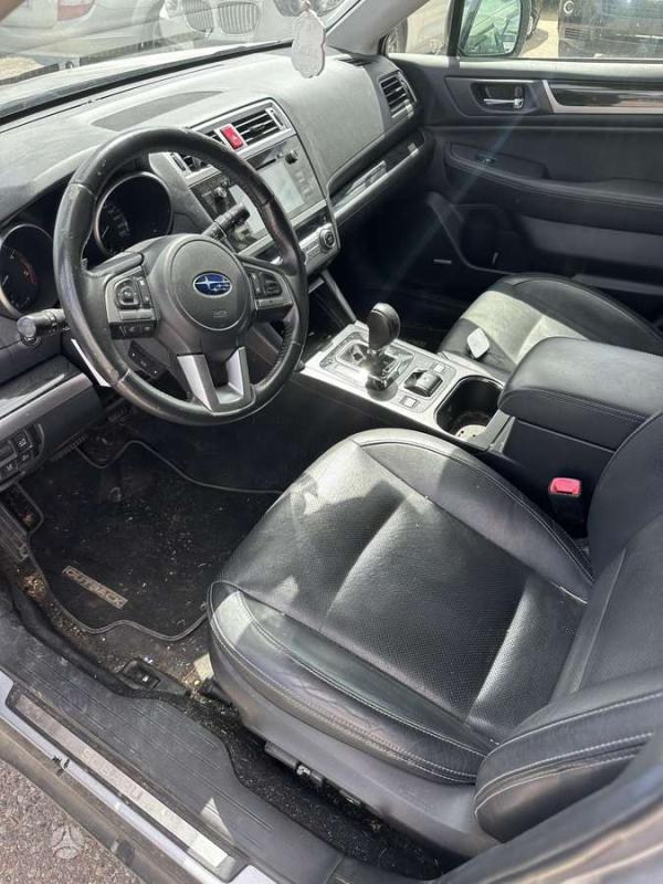 Grey Subaru Outback 2015 in Kaunas, with an engine capacity of 0.00 L and mileage of 204 thousand km for 3509 €, photo 6 on AUTOMOTO.COM.LV