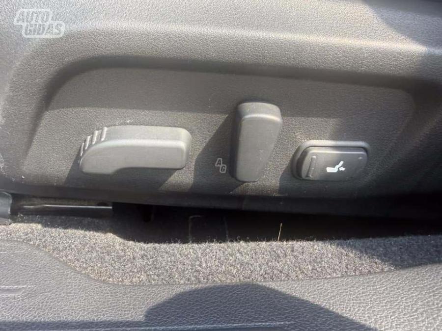 Pelēks Subaru Outback 2015 Viļņa, ar dzinēja tilpumu 2.50 L un nobraukumu 236 tūkst. km par 12300 €, foto 20 vietnē AUTOMOTO.COM.LV