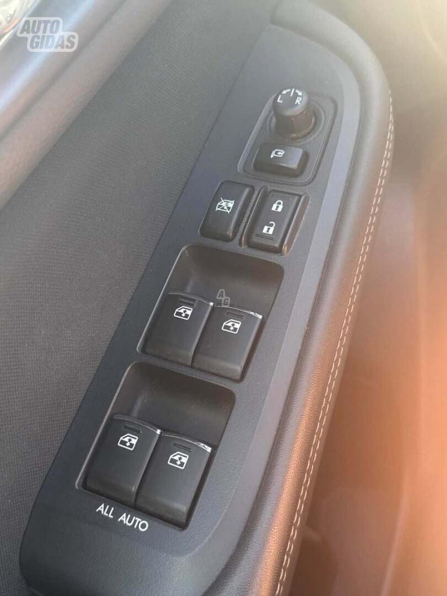 Pelēks Subaru Outback 2015 Viļņa, ar dzinēja tilpumu 2.50 L un nobraukumu 236 tūkst. km par 12300 €, foto 25 vietnē AUTOMOTO.COM.LV