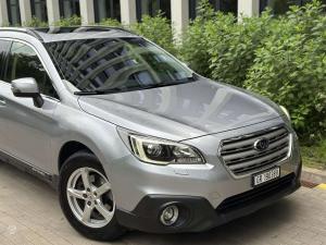 Grey Subaru Outback 2015 in Vilnius, with an engine capacity of 2.50 L and mileage of 248 thousand km for 11800 €, photo 3 on AUTOMOTO.COM.LV
