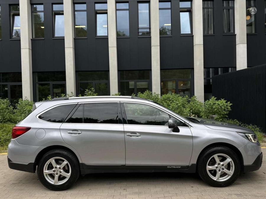 Grey Subaru Outback 2015 in Vilnius, with an engine capacity of 2.50 L and mileage of 248 thousand km for 11800 €, photo 4 on AUTOMOTO.COM.LV