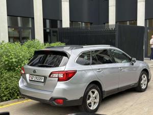 Grey Subaru Outback 2015 in Vilnius, with an engine capacity of 2.50 L and mileage of 248 thousand km for 11800 €, photo 5 on AUTOMOTO.COM.LV