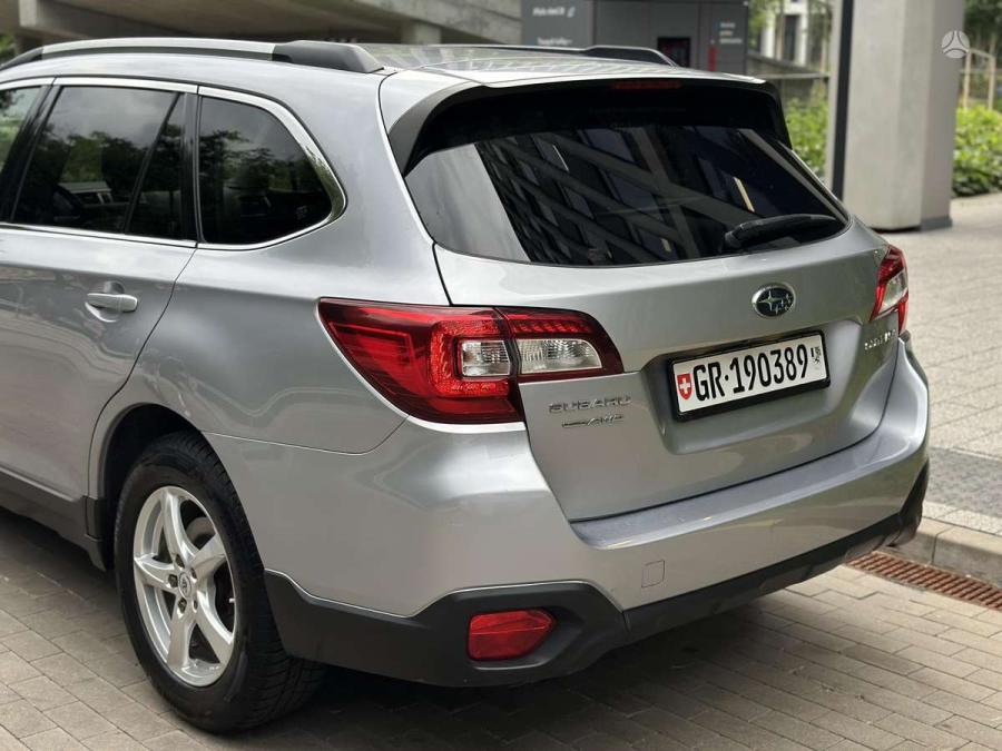 Grey Subaru Outback 2015 in Vilnius, with an engine capacity of 2.50 L and mileage of 248 thousand km for 11800 €, photo 11 on AUTOMOTO.COM.LV