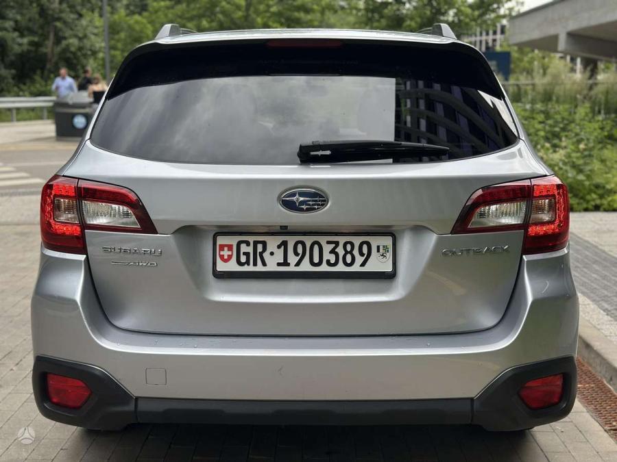 Grey Subaru Outback 2015 in Vilnius, with an engine capacity of 2.50 L and mileage of 248 thousand km for 11800 €, photo 12 on AUTOMOTO.COM.LV