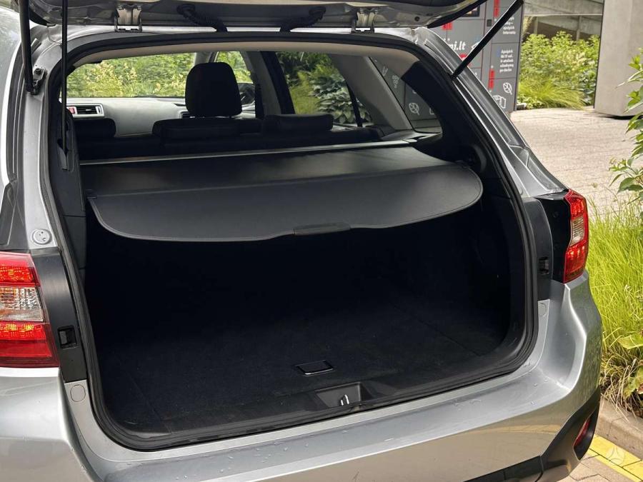 Grey Subaru Outback 2015 in Vilnius, with an engine capacity of 2.50 L and mileage of 248 thousand km for 11800 €, photo 16 on AUTOMOTO.COM.LV