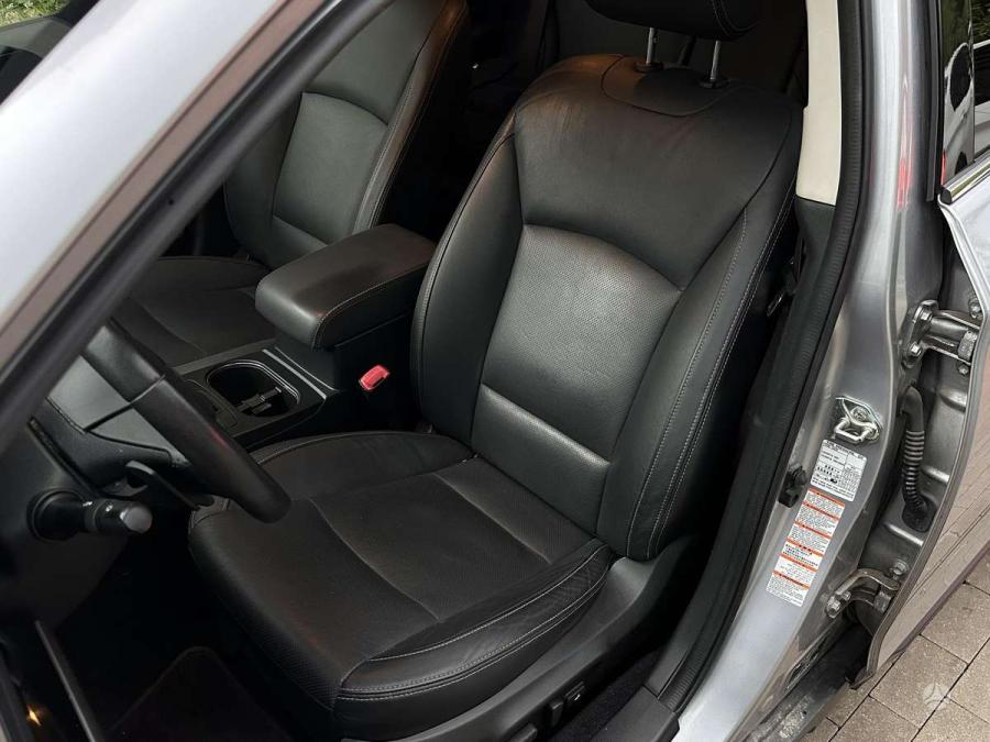 Grey Subaru Outback 2015 in Vilnius, with an engine capacity of 2.50 L and mileage of 248 thousand km for 11800 €, photo 31 on AUTOMOTO.COM.LV