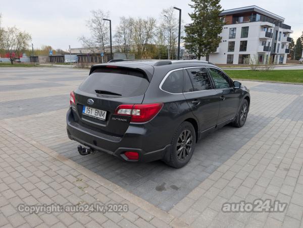 Grey Subaru Outback 2015 in Tallinn, with an engine capacity of 2.50 L and mileage of 176 thousand km for 12000 €, photo 4 on AUTOMOTO.COM.LV