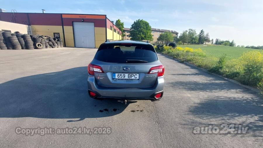 Pelēks Subaru Outback 2015 Tallina, ar dzinēja tilpumu 2.50 L un nobraukumu 115 tūkst. km par 15000 €, foto 5 vietnē AUTOMOTO.COM.LV